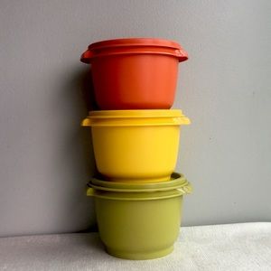 Tupperware | Kitchen | Vintage Tupperware 3 Pc Setbowls With Lids ...